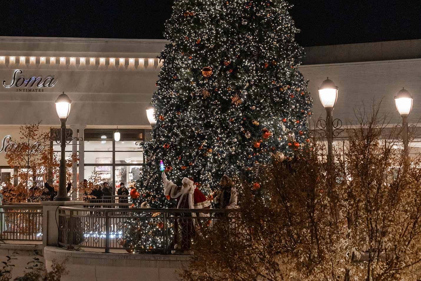 Short Pump Town Center Grand Illumination — Creative Visual Design ...